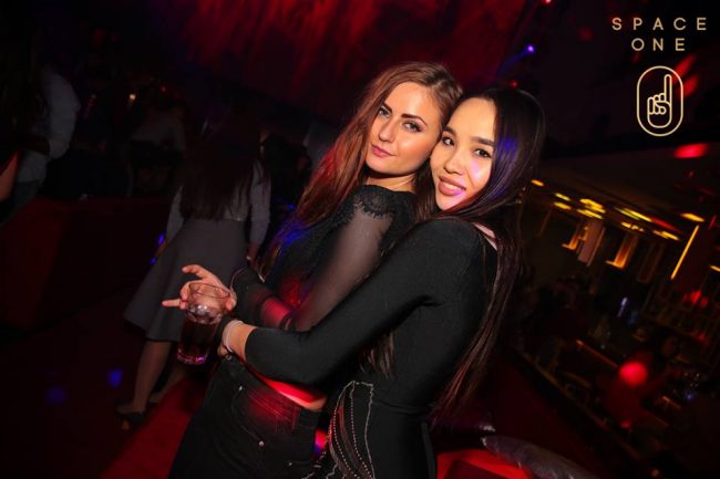 Best Places To Meet Girls In Beijing & Dating Guide - WorldDatingGuides